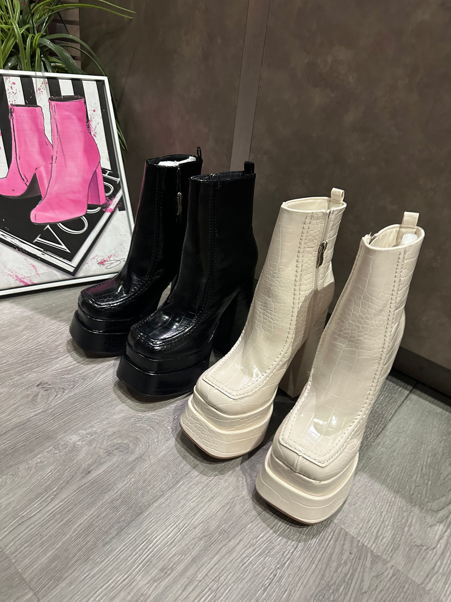 Dobby Ankle Boots – JAS STYLISH HANDBAGS SHOES &ACCESSORIES